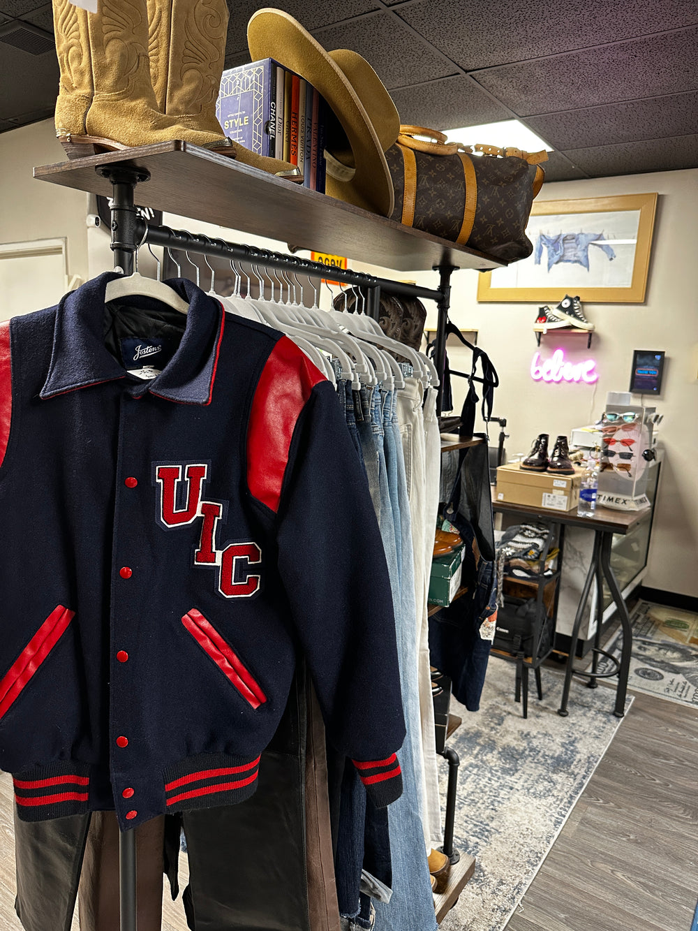 Archive Styles - Pre-Loved Vintage Apparel